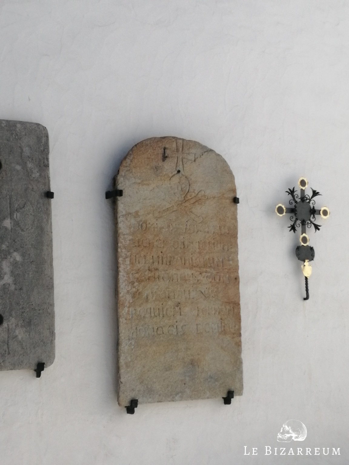 L'ossuaire de Naters en Suisse - Le Bizarreum par Juliette Cazes