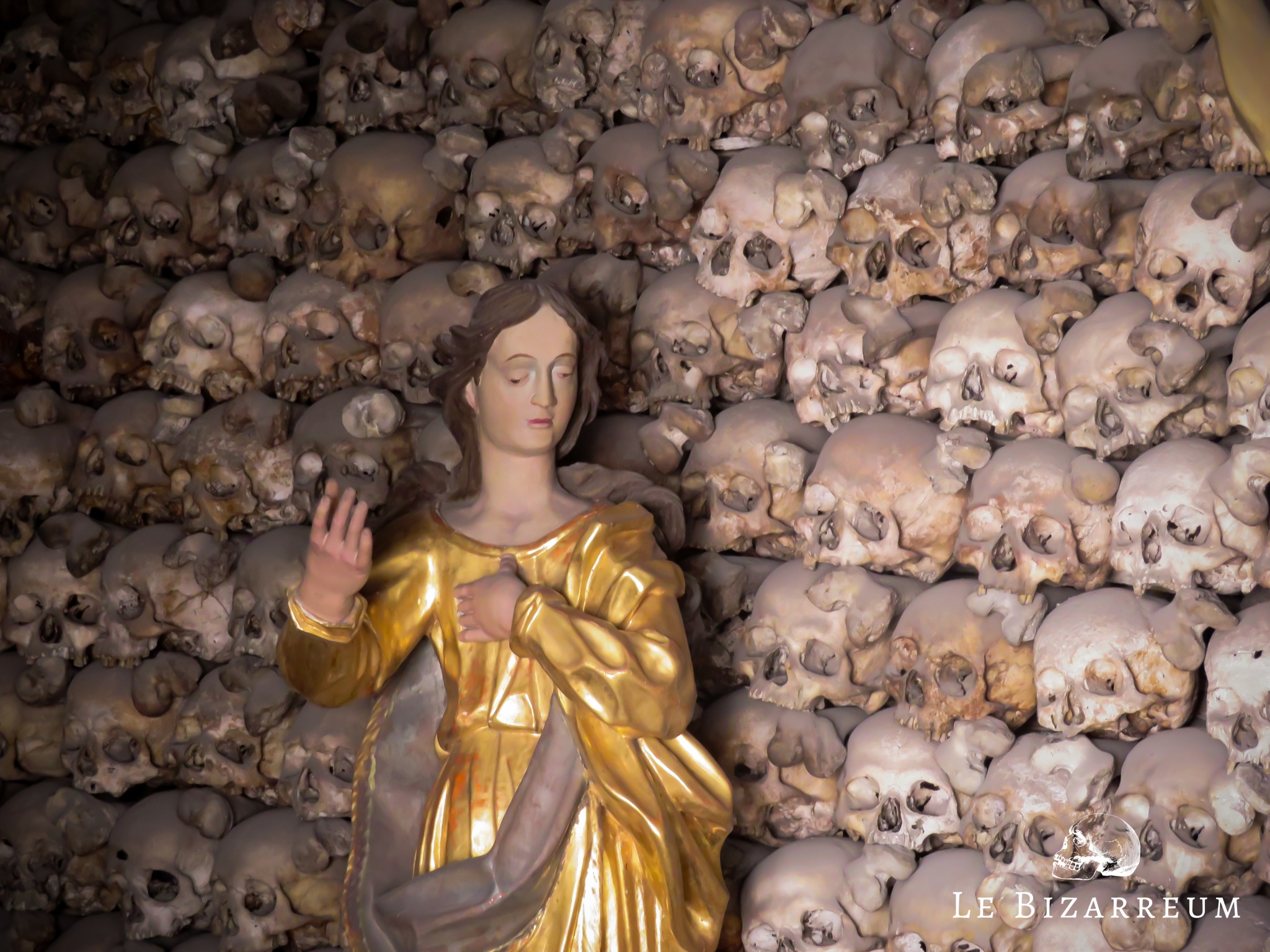 L'ossuaire de Naters en Suisse - Le Bizarreum par Juliette Cazes